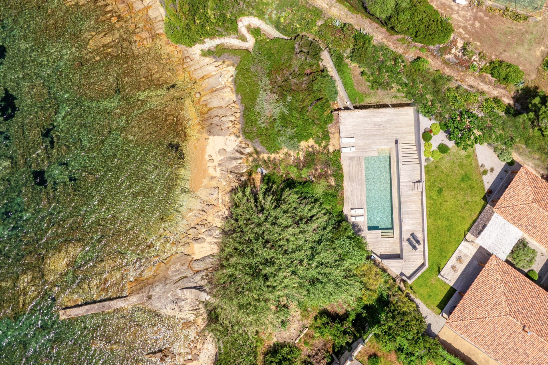 Rental House Coti-Chiavari 7 Rooms 200 m² — Corsica Sotheby's ...